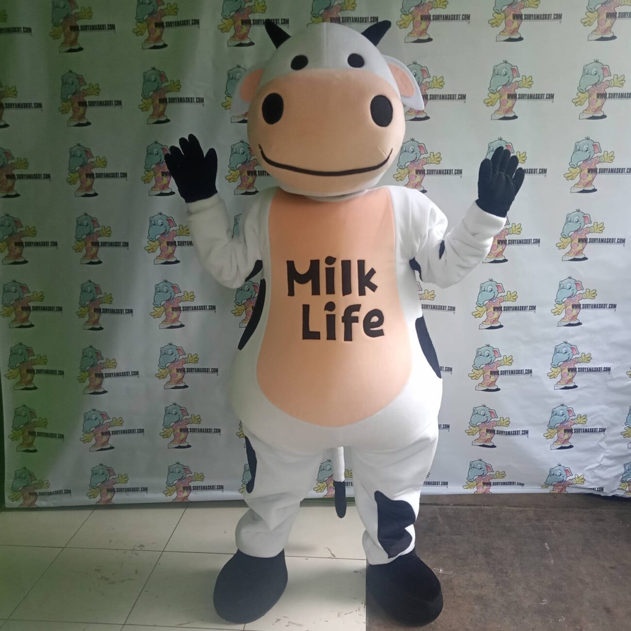 Jasa Kostum Maskot Pembuatan Badut Murah • SuryaMaskot